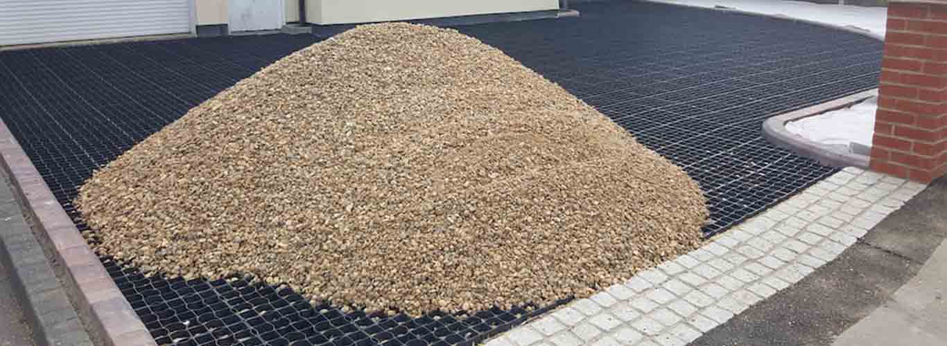 Tips for Installing an Attractive Gravel Driveway